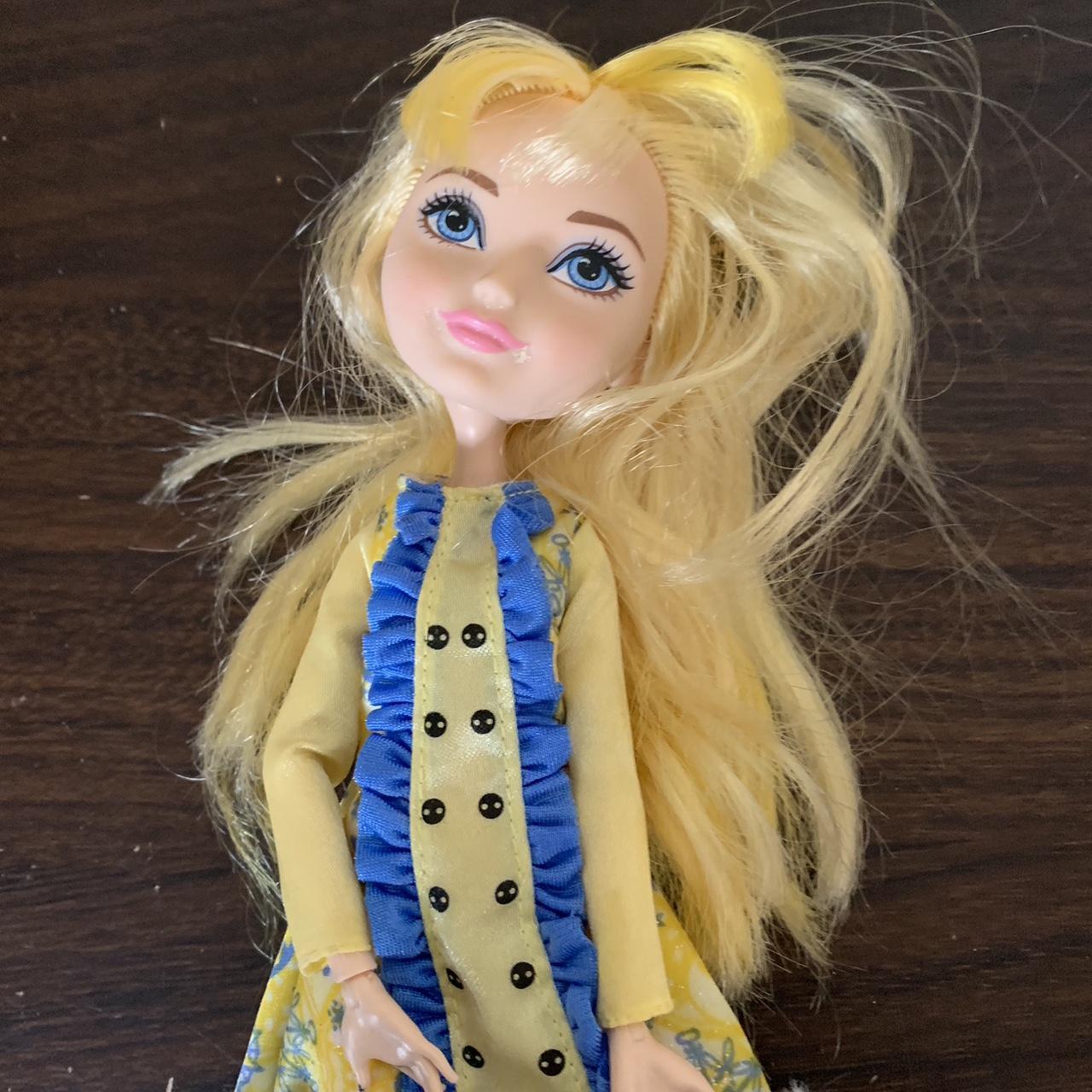 Ever after high blondie locks epic winter - Depop