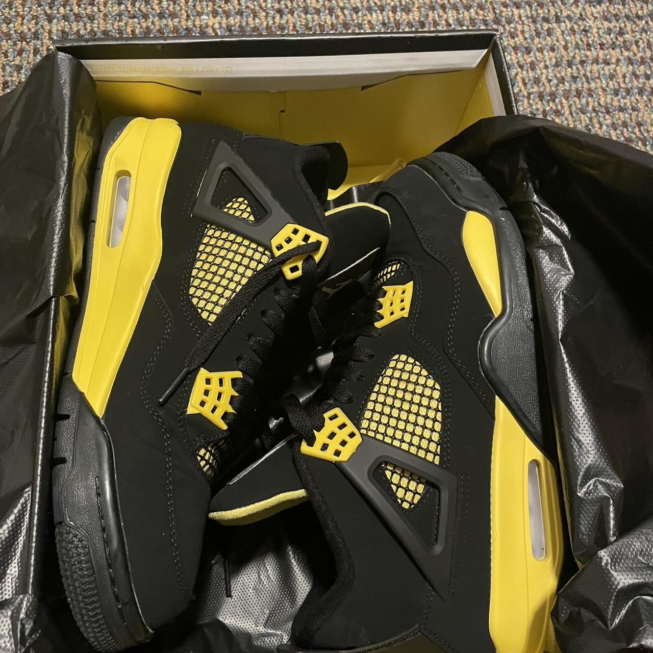 Jordan 4 yellow thunders size 9 | Depop
