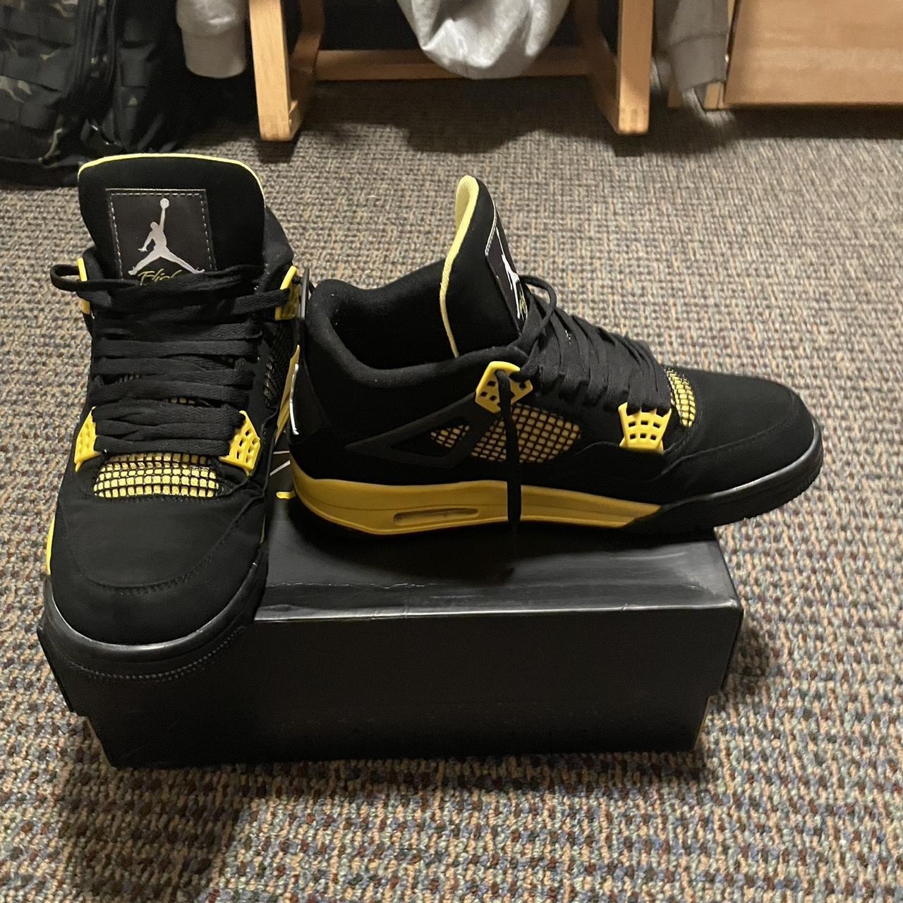 Jordan 4 yellow thunders size 9 | Depop