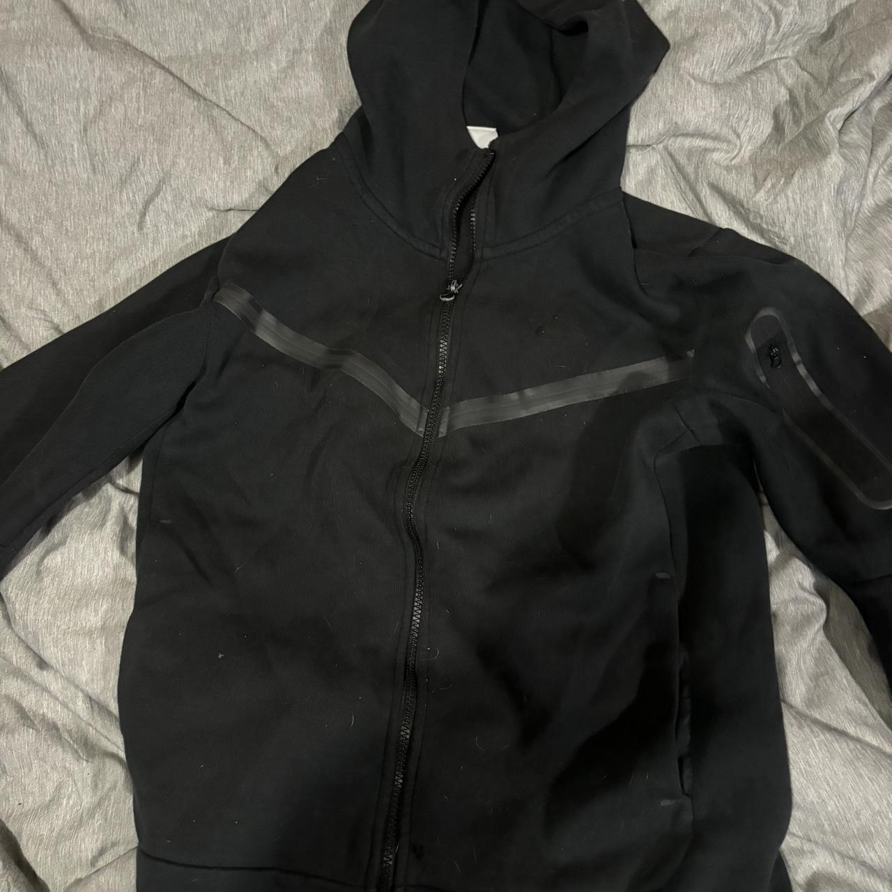 medium black nike tech - Depop