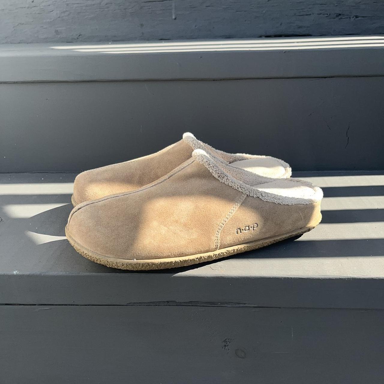 Tan and cream slippers #winter -Brookstone -Sz: Medium - Depop