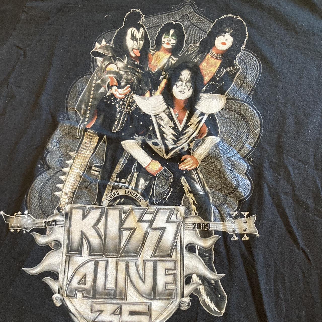 2006 kizz alive tee Size xl Amazing condition No... - Depop