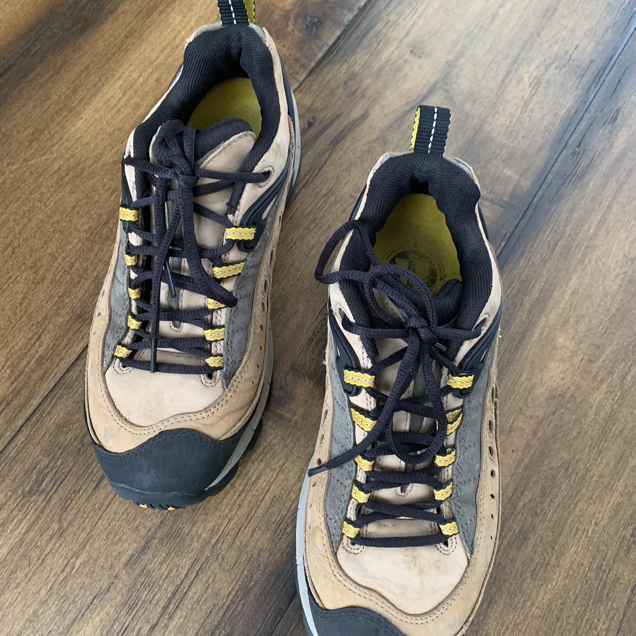 Merrell Pulse Leather Hiking Trail Shoes Womens size... - Depop