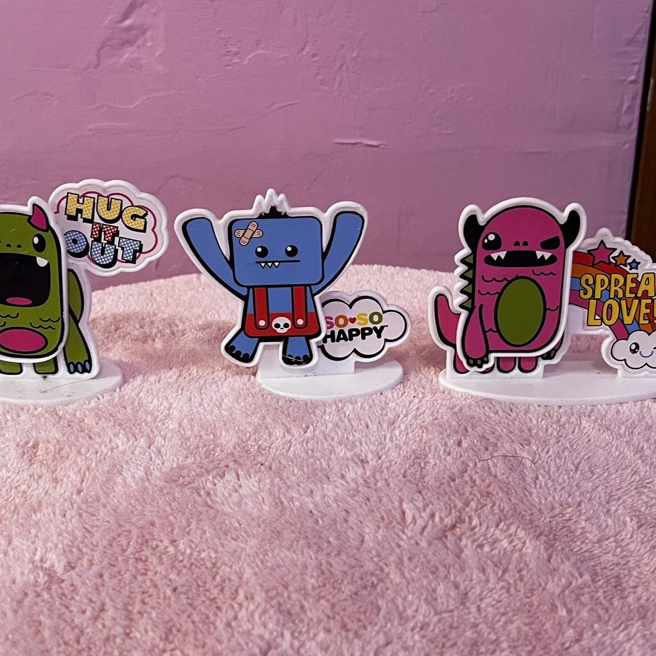 So so happy figures | Depop