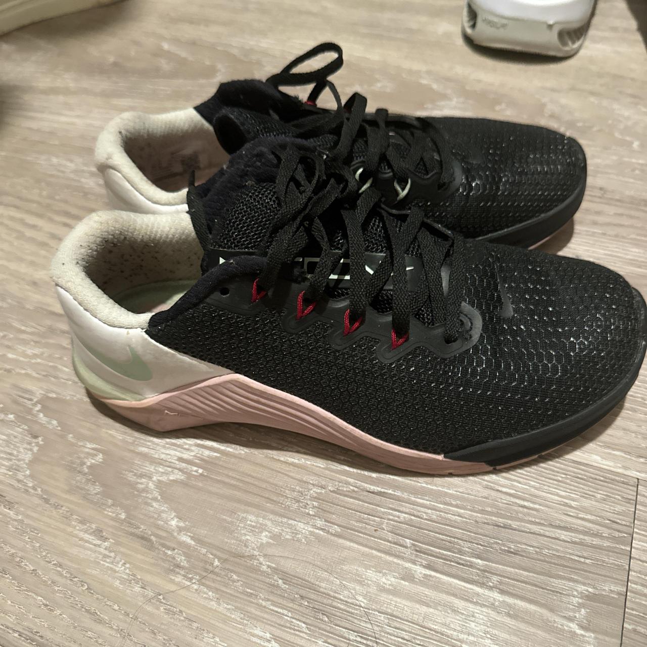 Size 7. Nike metcons. Perfect for weightlifting or... - Depop