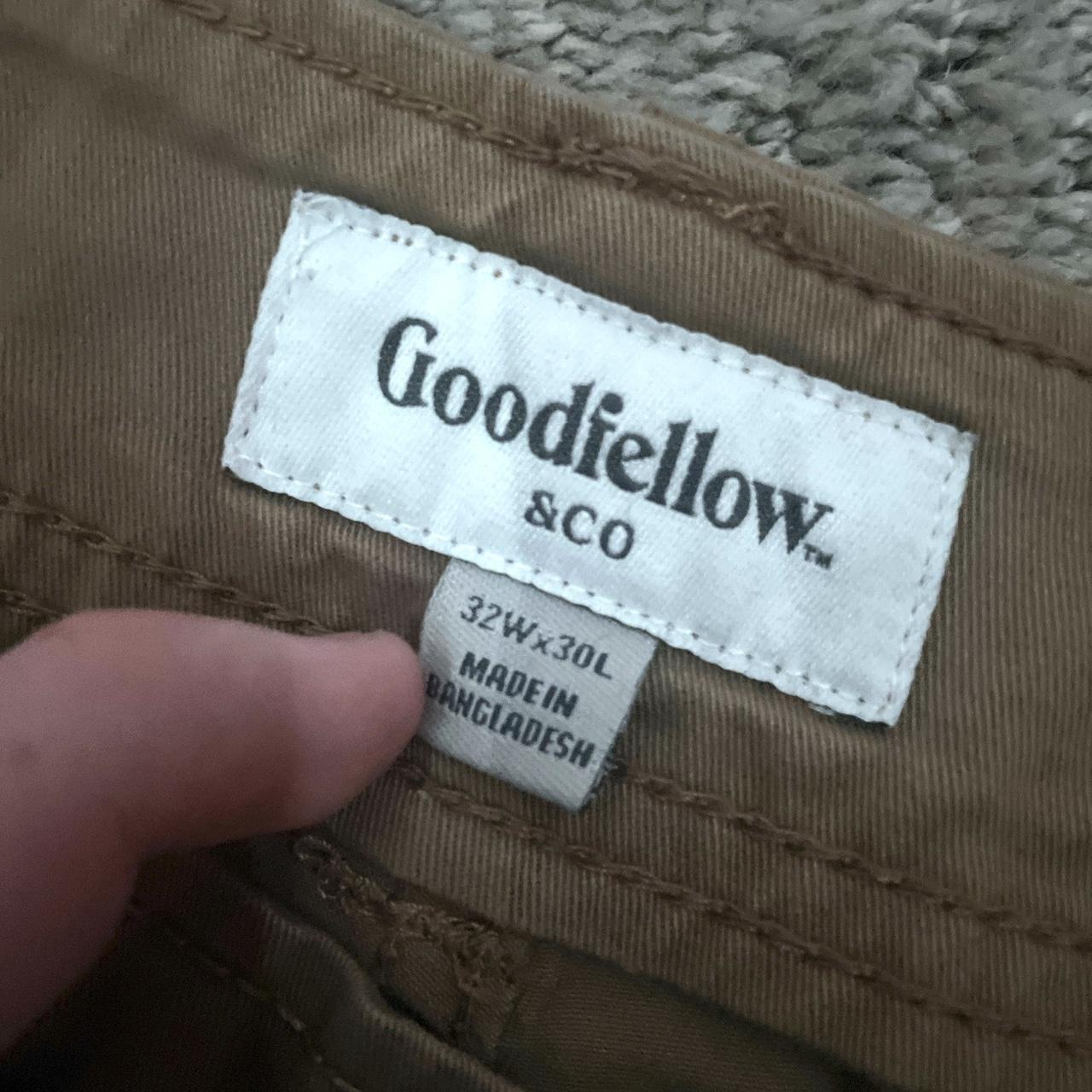 Brown cargo pants #cargopants #goodfellow #winter - Depop