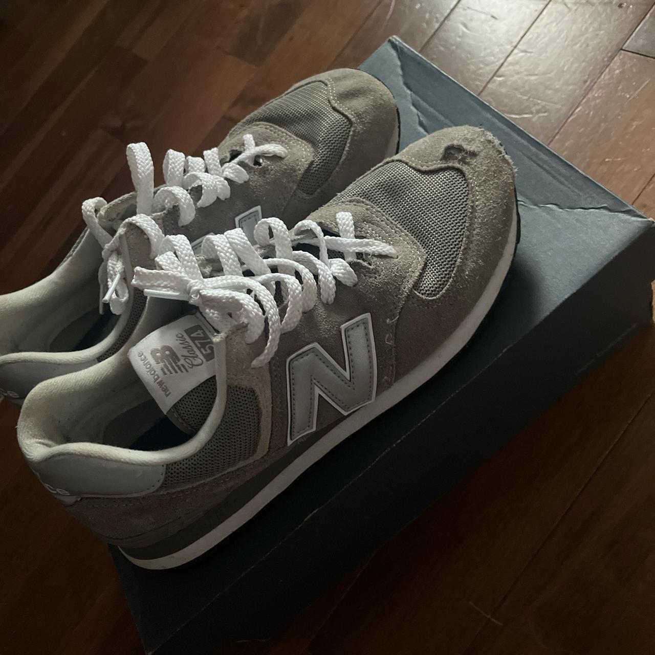 Ripped in front of Worn Accepting offers - Depop