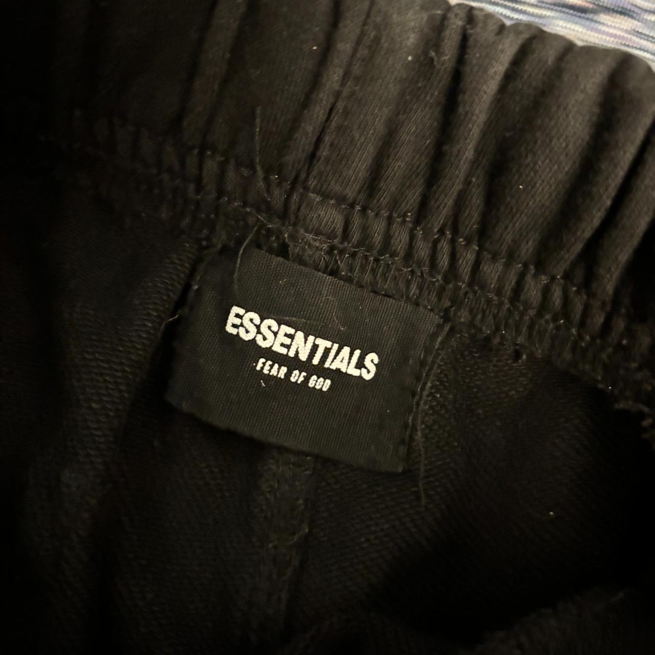 Black essential shorts - Depop