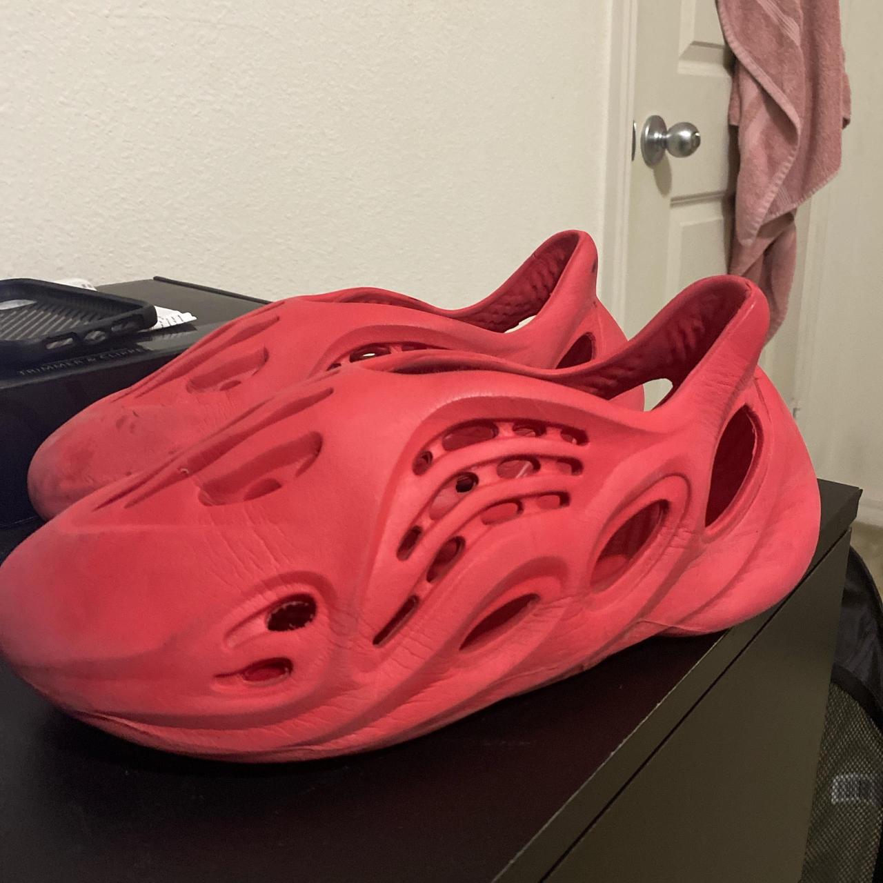 Red foam runners - Depop