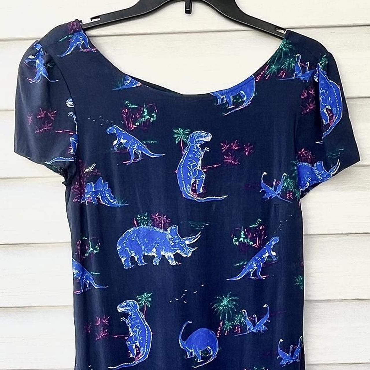 Attention dino lovers! This is the perfect quirky... - Depop