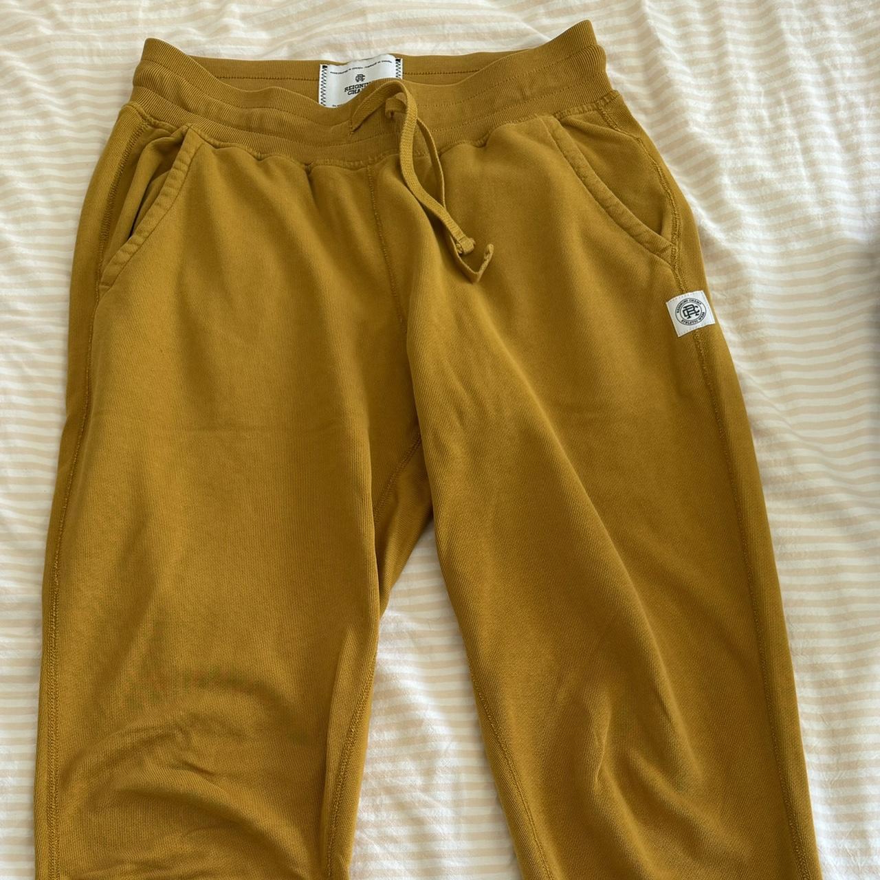 REIGNING CHAMP XS This versatile classic-fit... - Depop