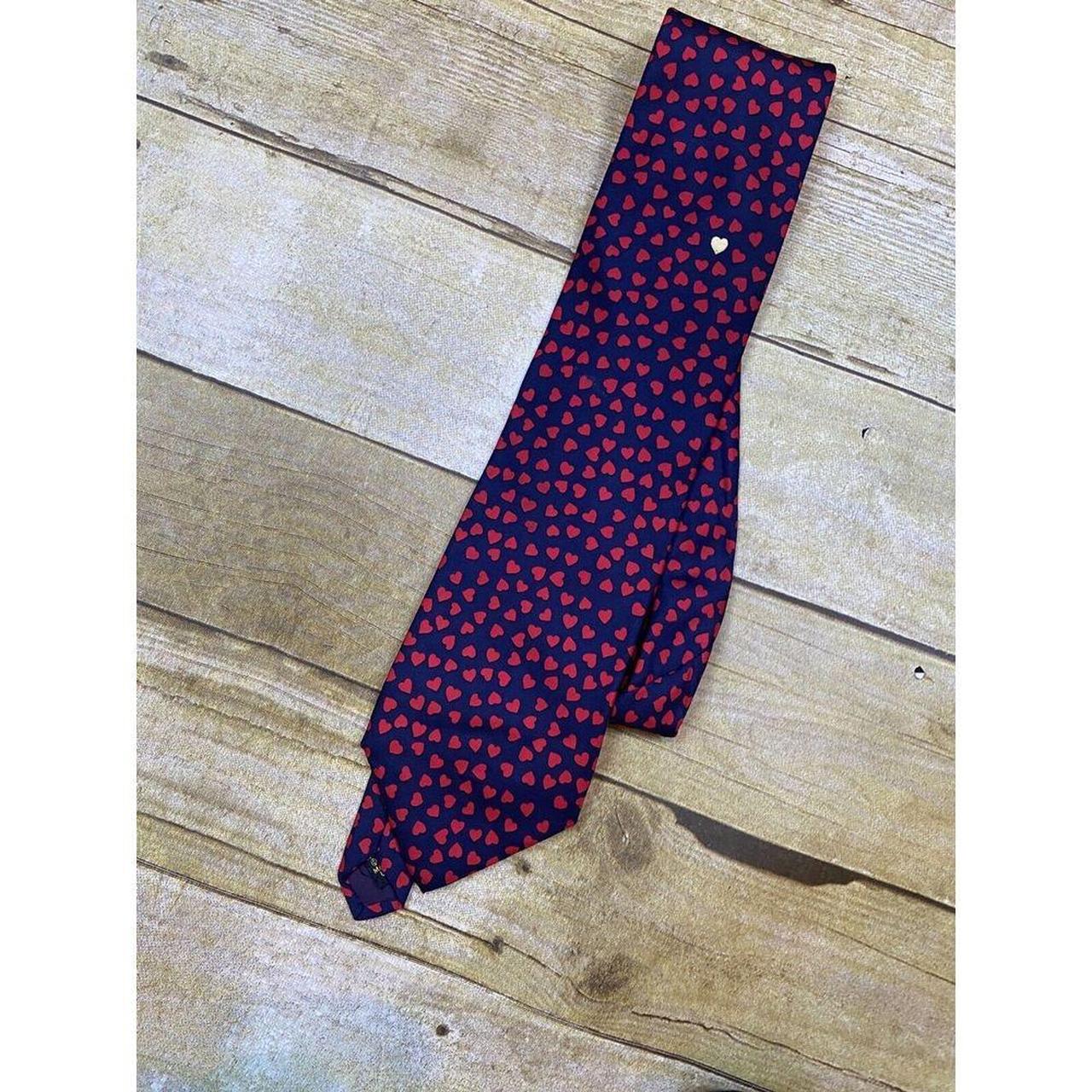 Alynn Neckwear Valentine Heart Of Gold Men's The Red... - Depop