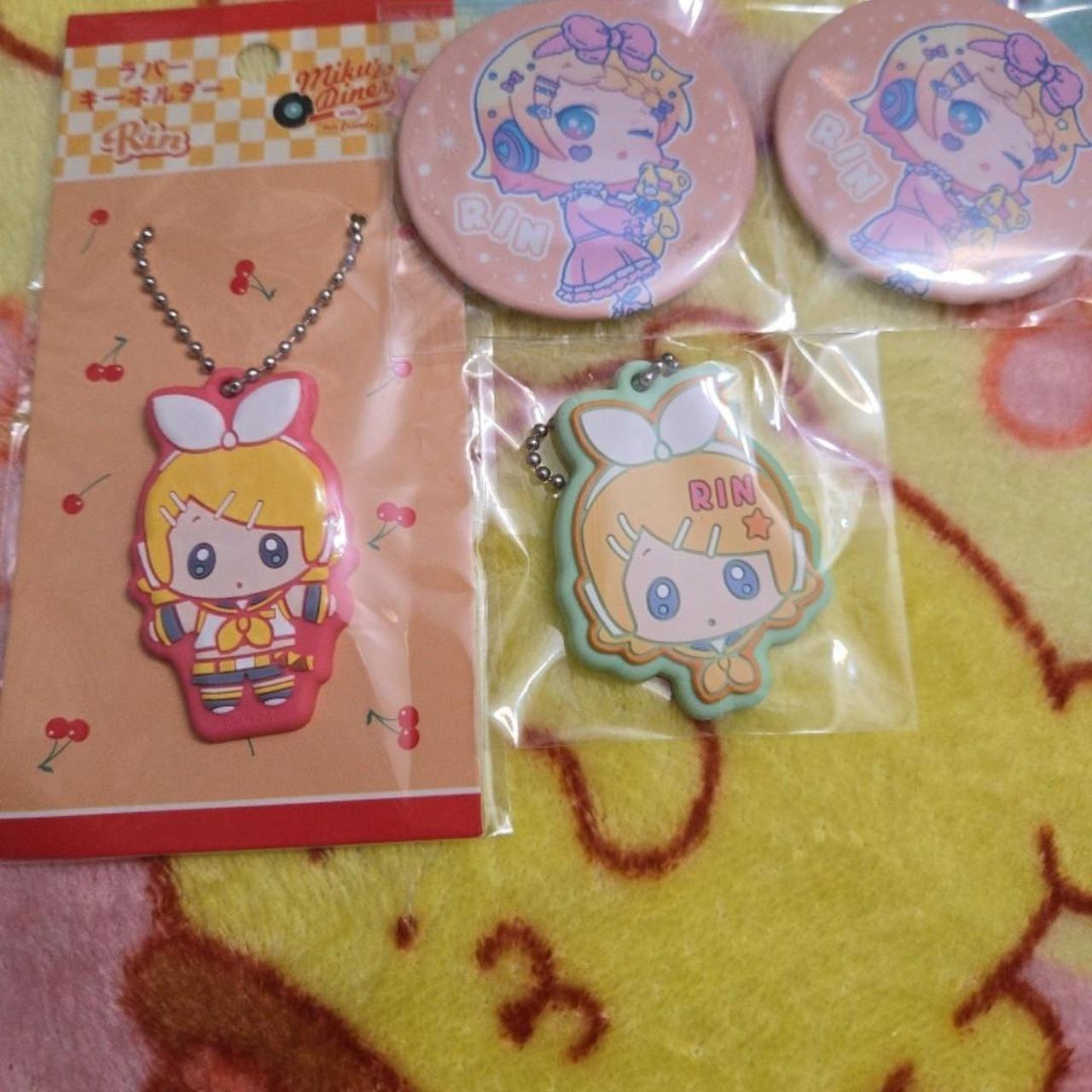 Rin kagamine keychain pin button set... - Depop