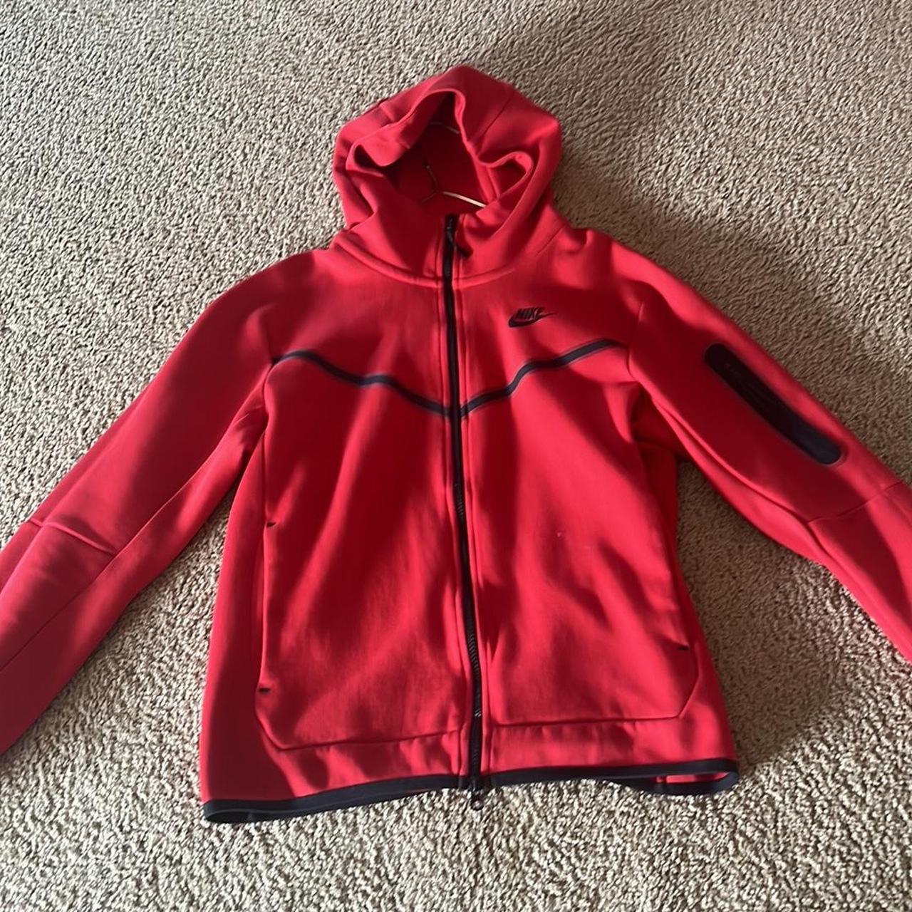 original red nike tech - Depop