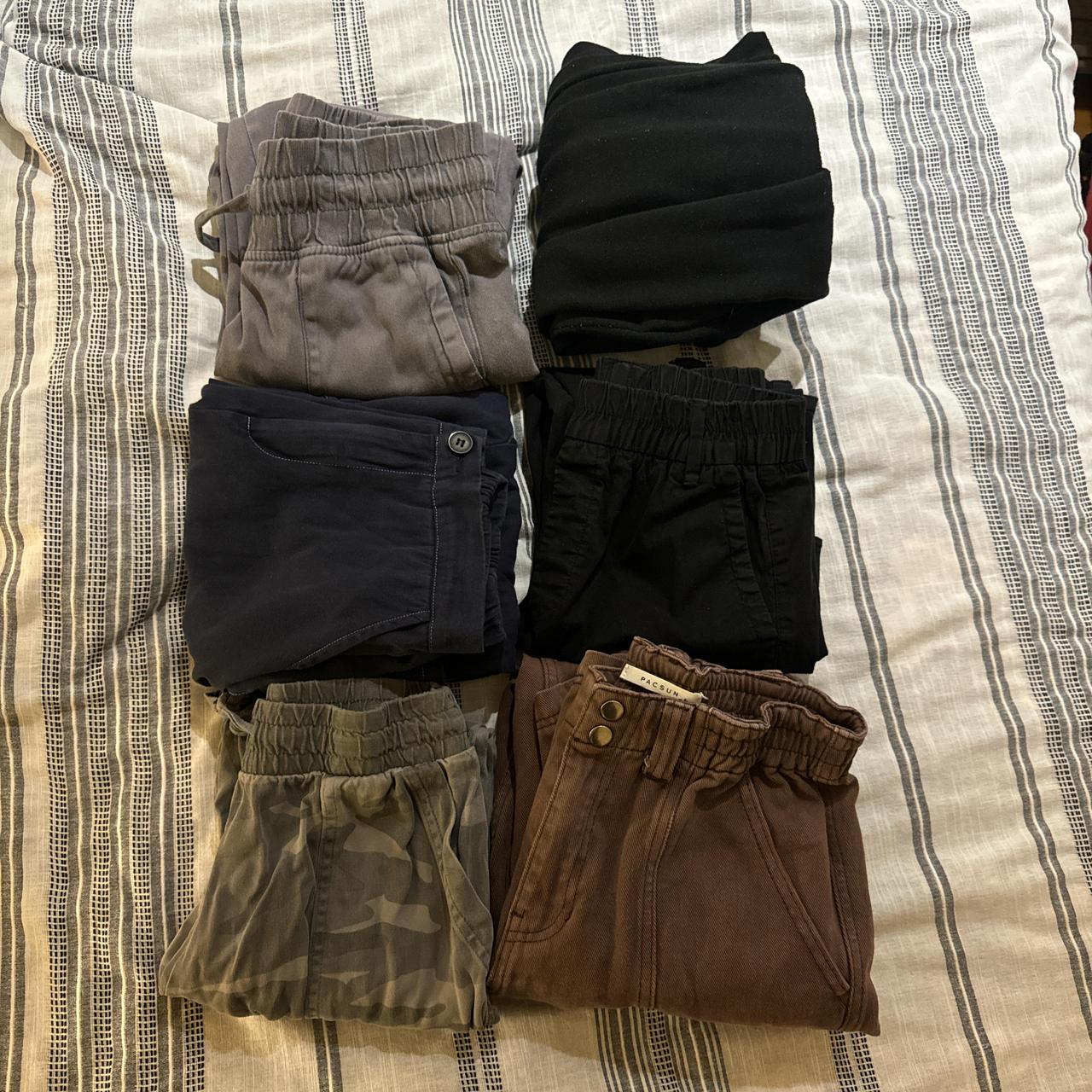 pant bundle! most fit s or xs - camos from splendid... - Depop