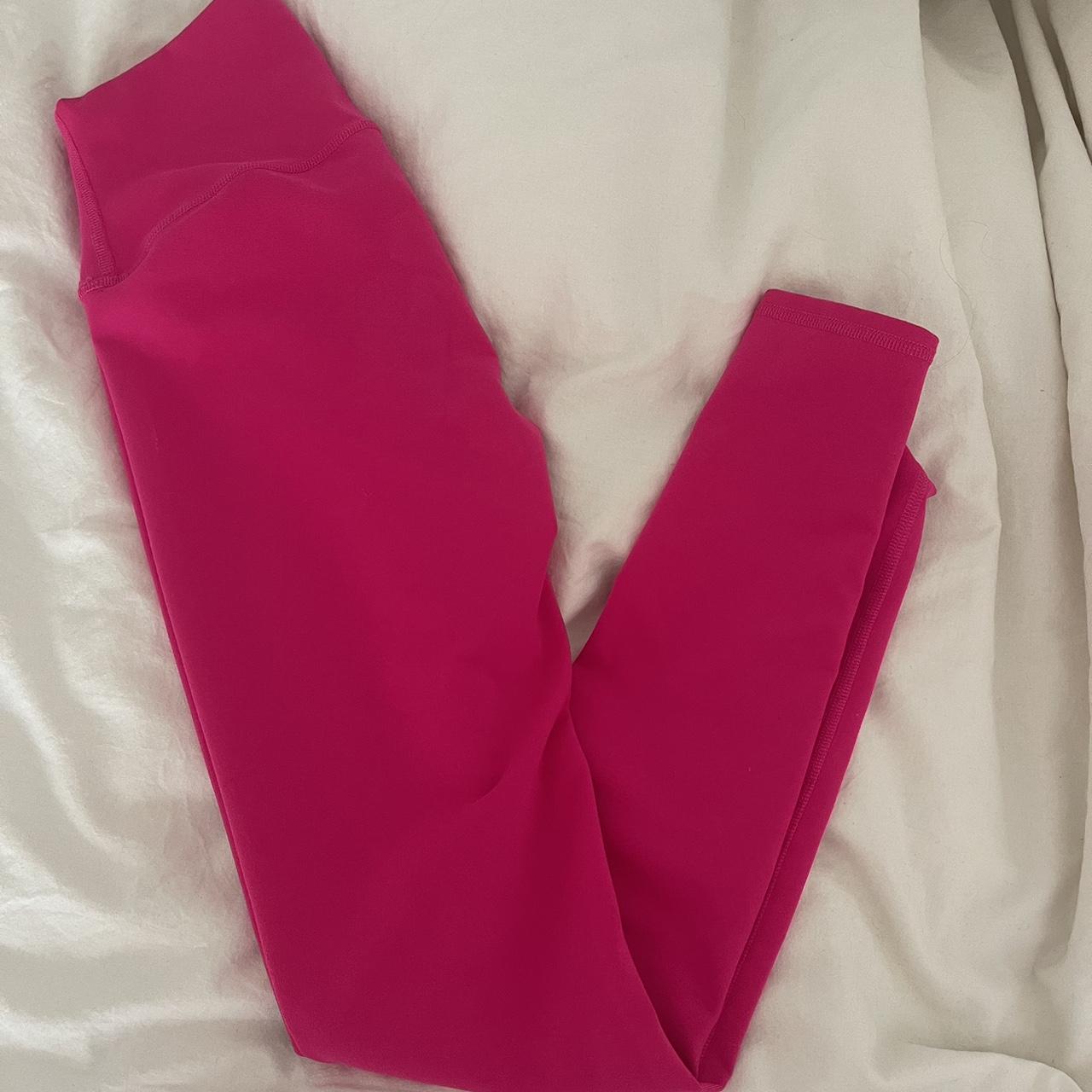 Hot pink Alo leggings!!! - Depop
