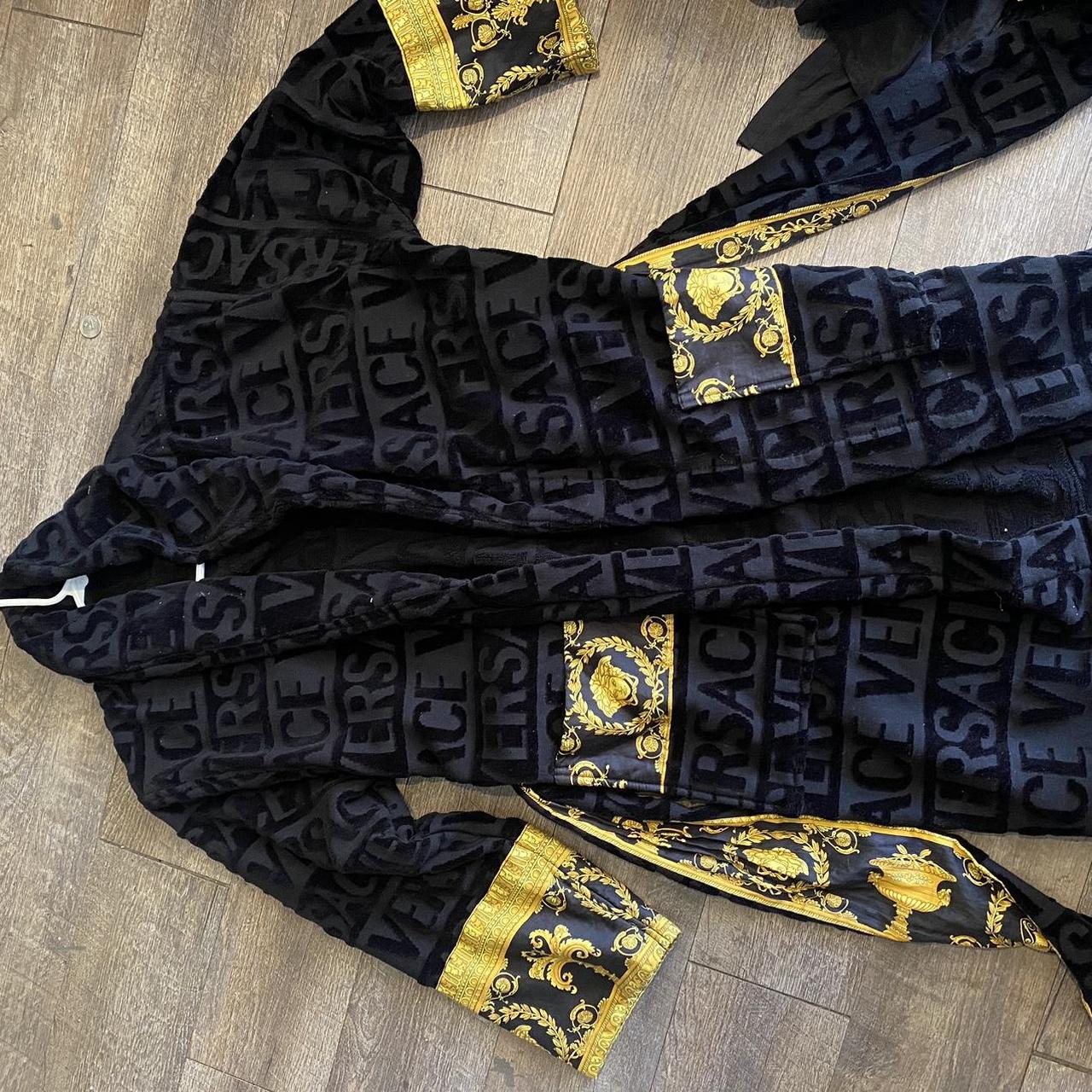 Versace robe size S #designer #versace - Depop