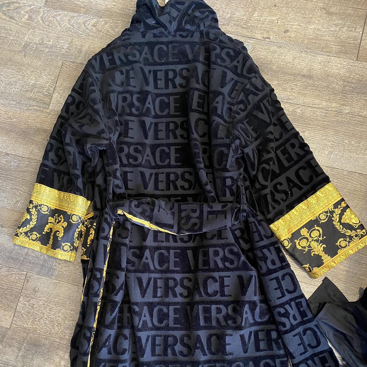 Versace robe size S #designer #versace - Depop