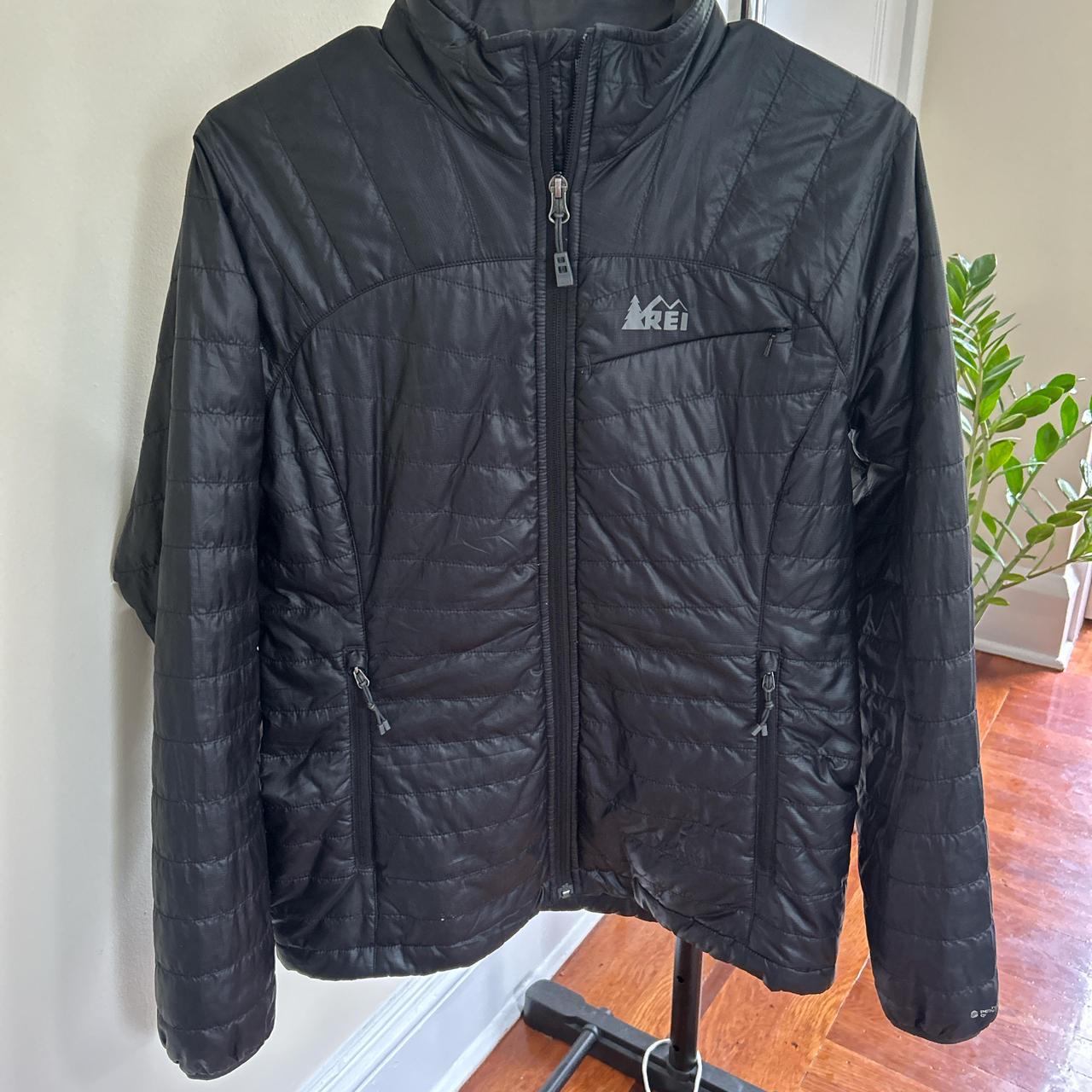 Rei lightweight puffer coat. - Depop