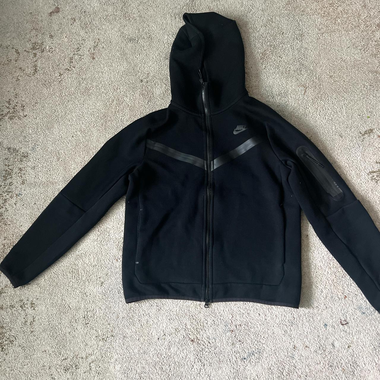 Medium sized, Nike tech worn a few times good... - Depop