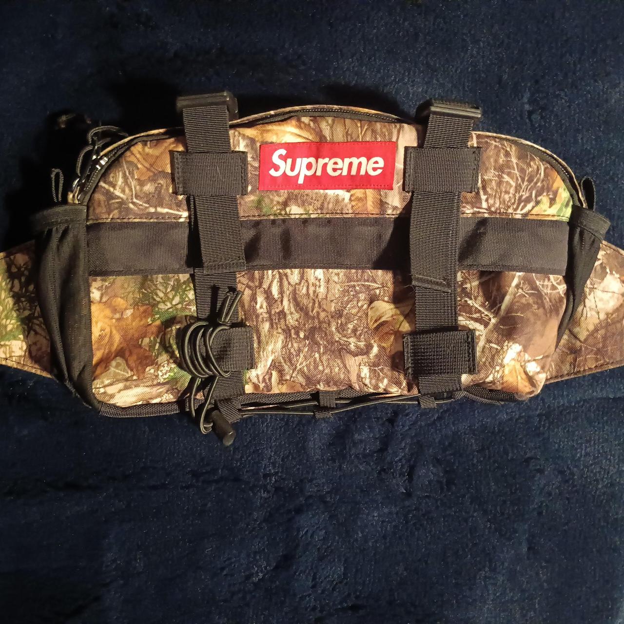 Supreme x REALTREE utility bag Dead... - Depop