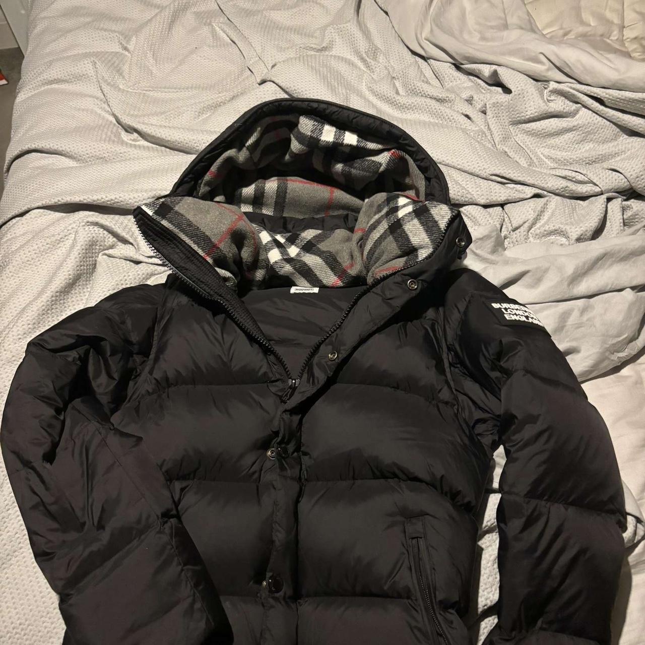 Burberry puffer jacket with detachable sleeves very... - Depop