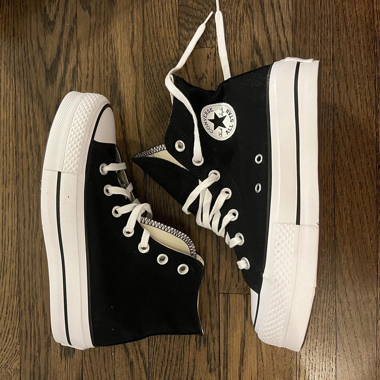 size 6 Black platform converse never worn - Depop