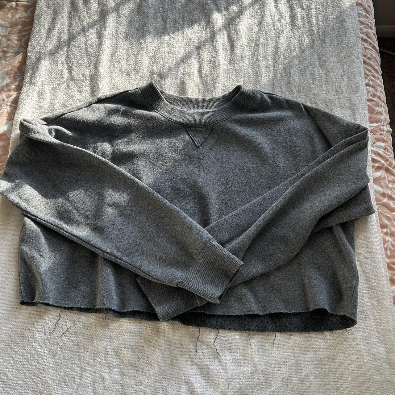 Cropped colsie sweater - Depop