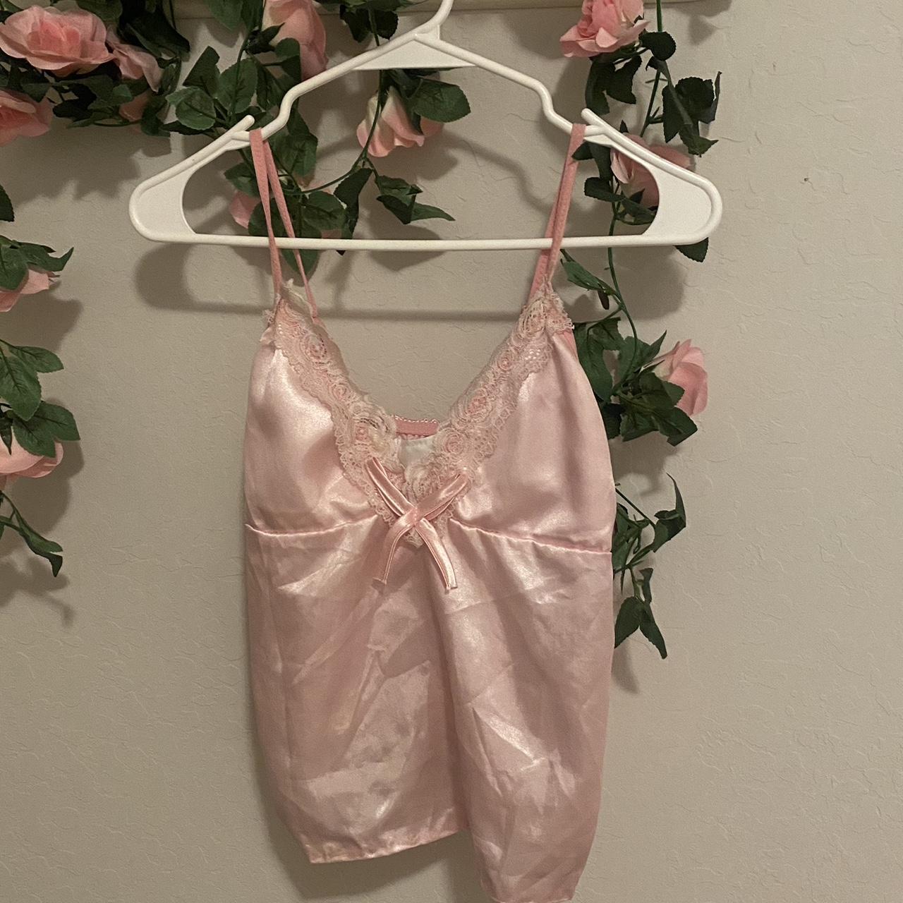 small-medium pink lacey tank top!! ˚ʚ♡ɞ˚ - Depop