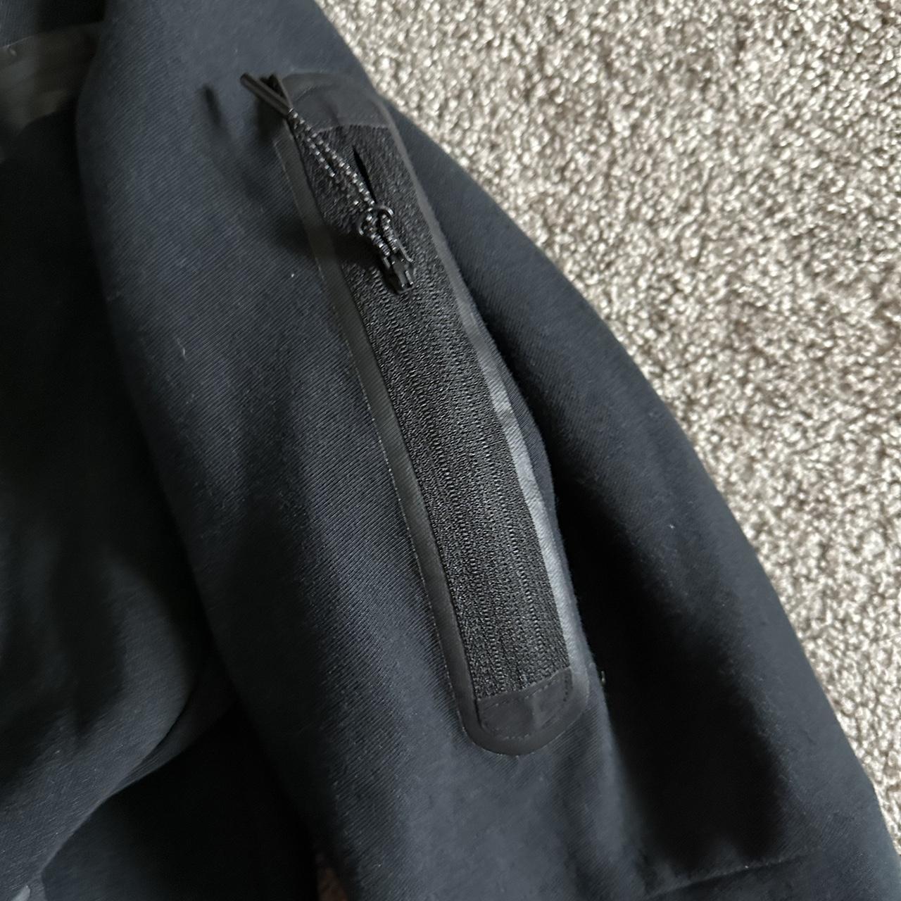 Nike tech fleece Black Size L Men’s - Depop