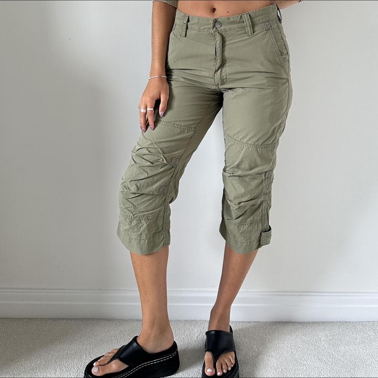 Khaki cargo capris from noughties Gap. Utility... - Depop