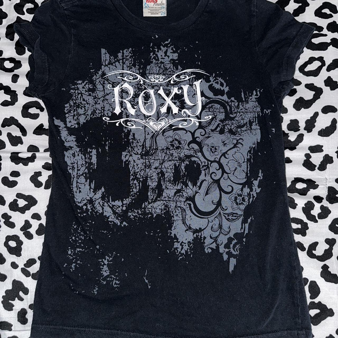 Vintage Roxy tee🩶 #roxy #y2k #00s #flower... - Depop