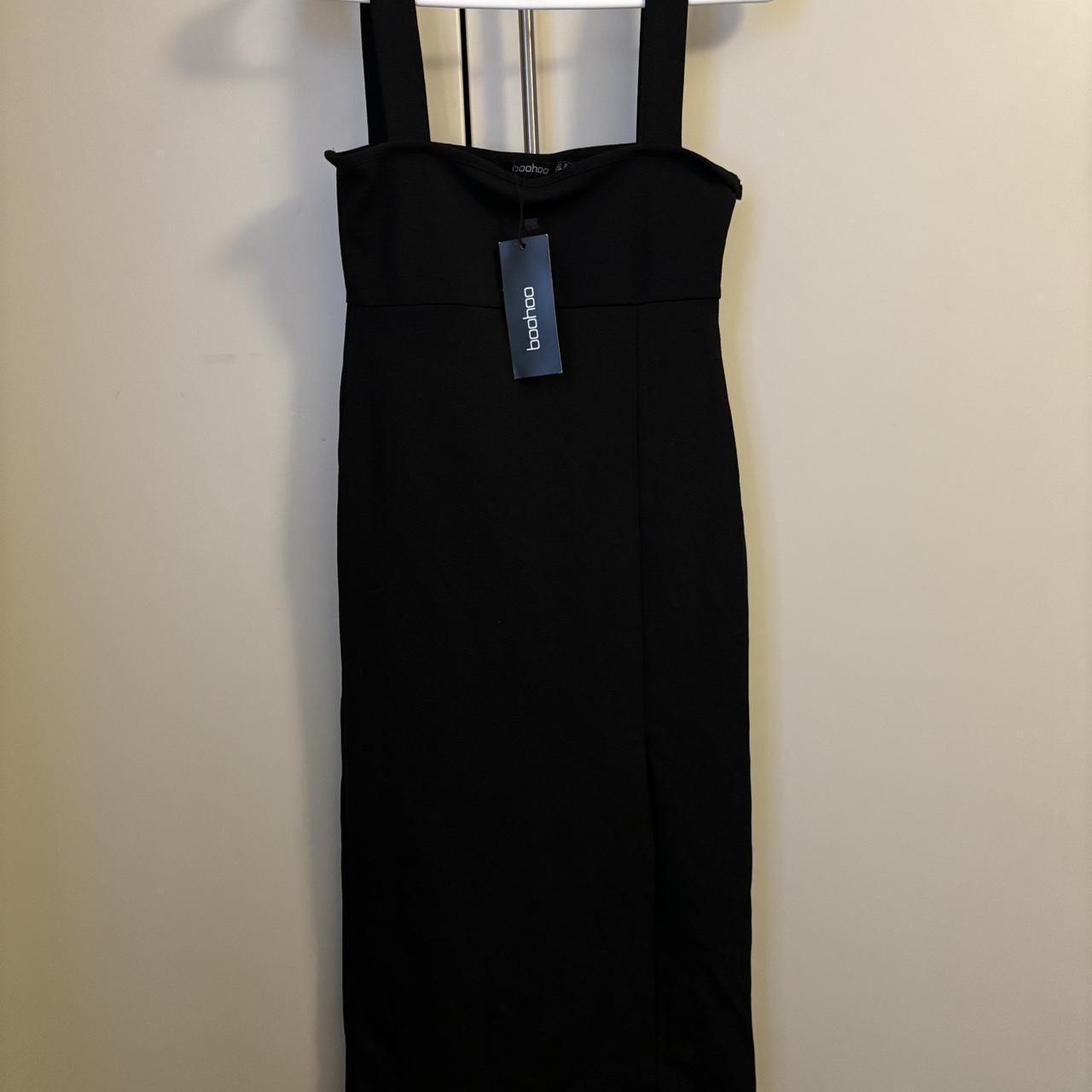 NEW Boohoo Black Midi Dress with Slit - Depop