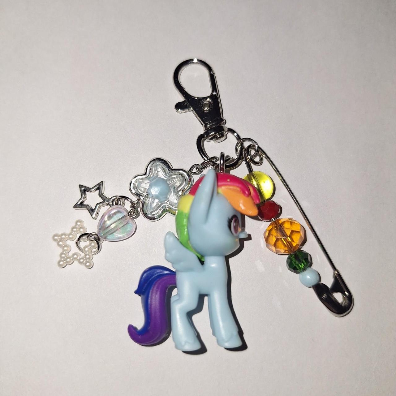 My little pony keychain .𖥔 ݁ ˖๋ ࣭ ⭑ᶻ 𝗓 𐰁 ׂ╰┈ 1x only... - Depop