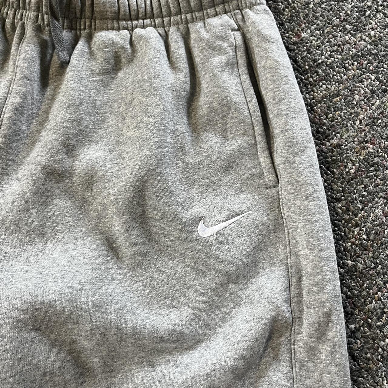 Nike Women’s Grey Sweatpants. Size Large, Tall.... - Depop