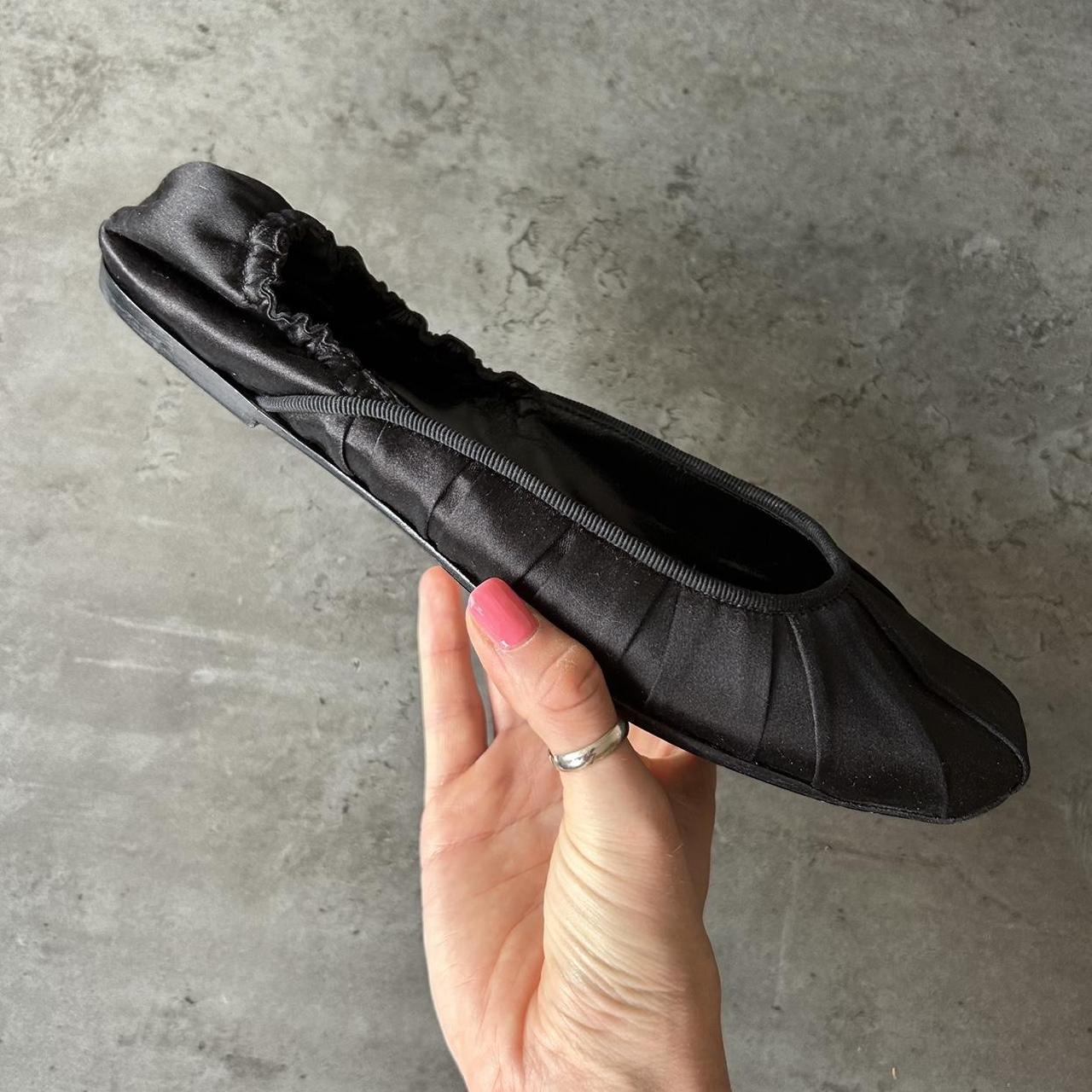 Bottega Veneta Women's Ballet-shoes | Depop