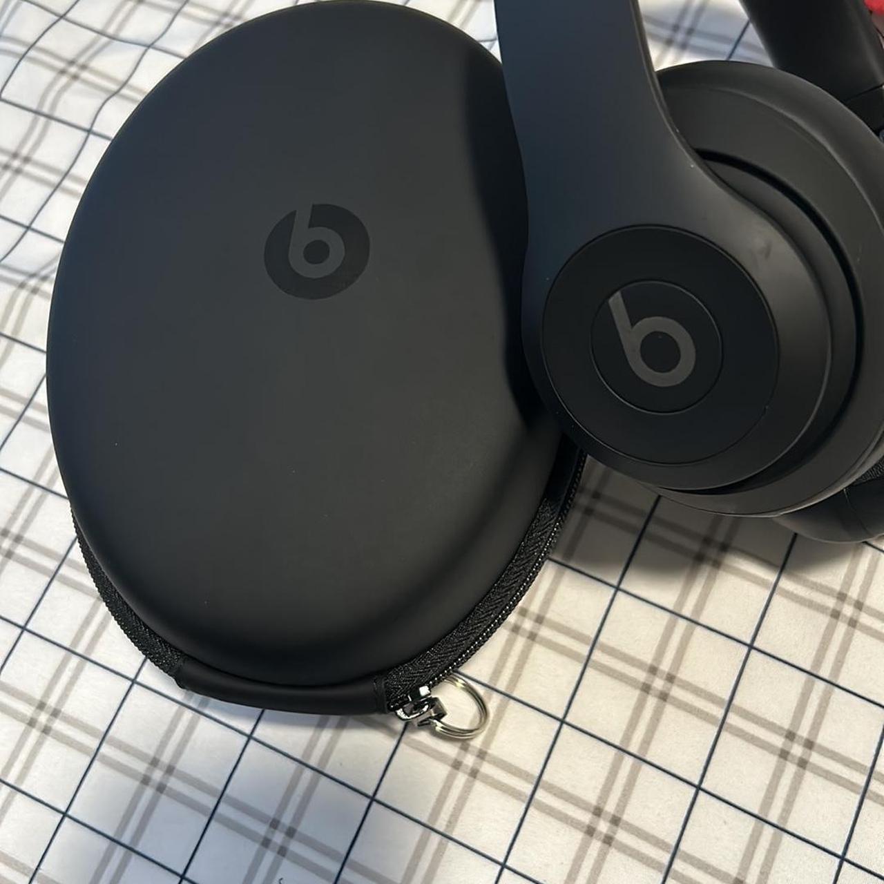 Beats Studio pro wore a few times comes with case - Depop