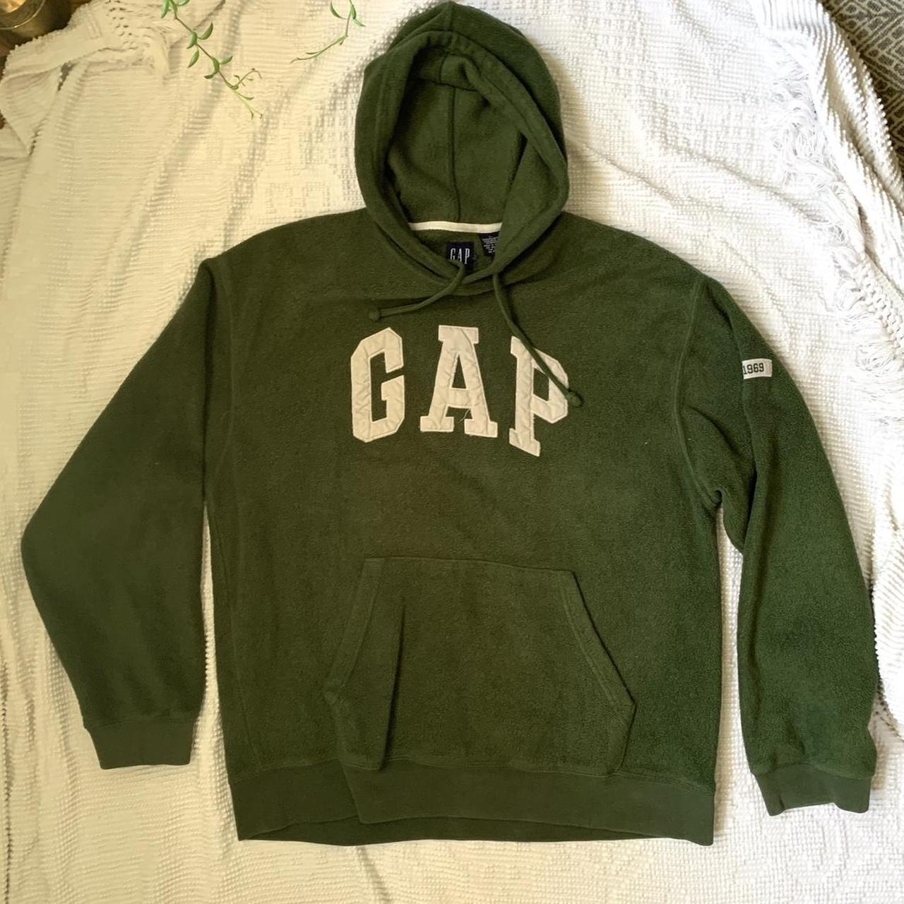 vintage hunter green GAP fleece hoodie. #vintage #GAP - Depop