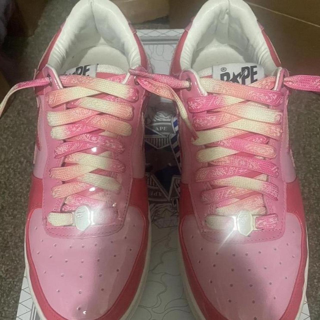 Pink bapestas - Depop
