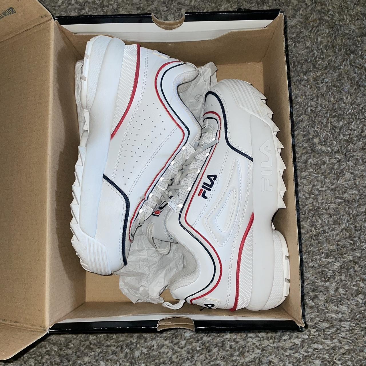 Chunky white filas - Depop