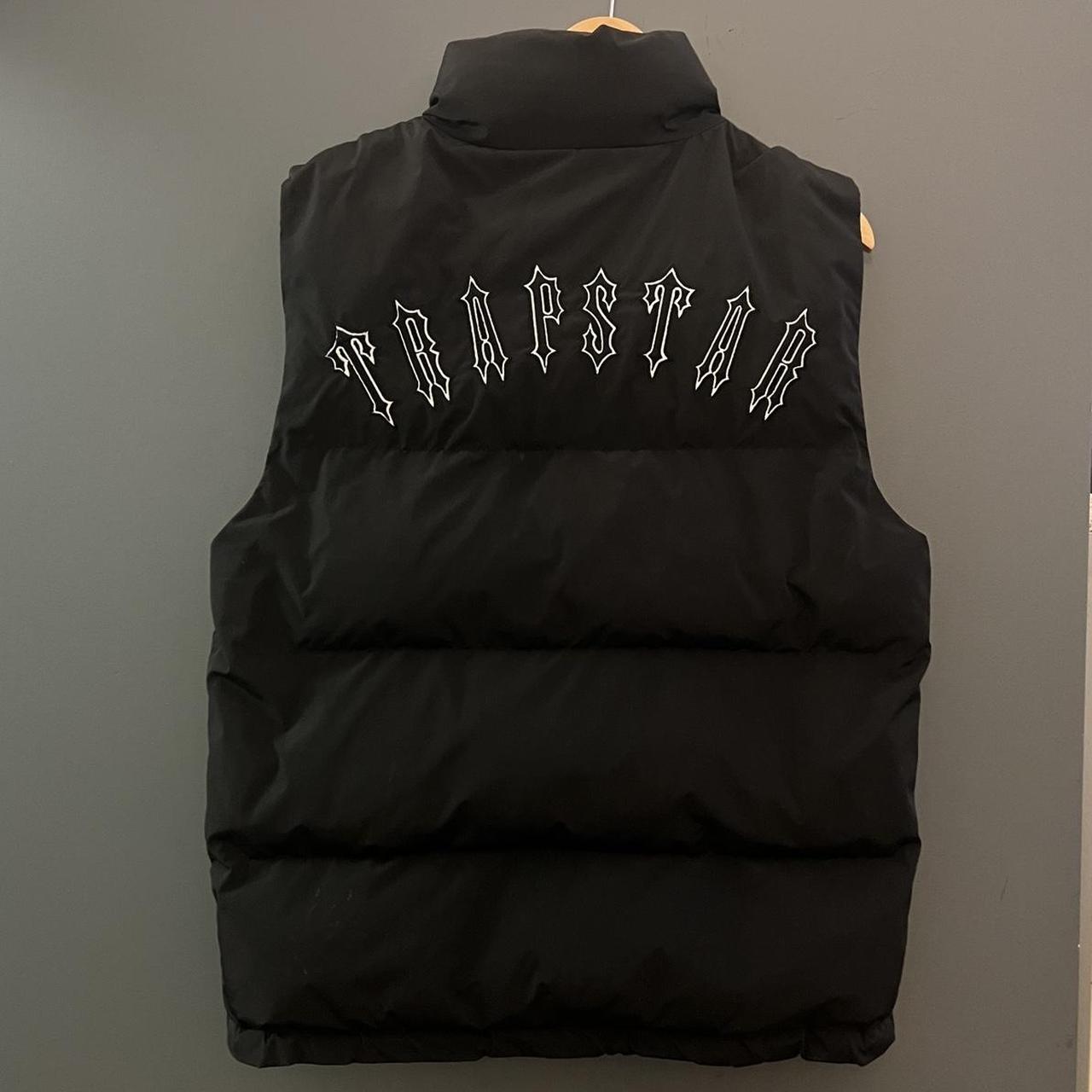 Trapstar black gilet- size M Great... - Depop