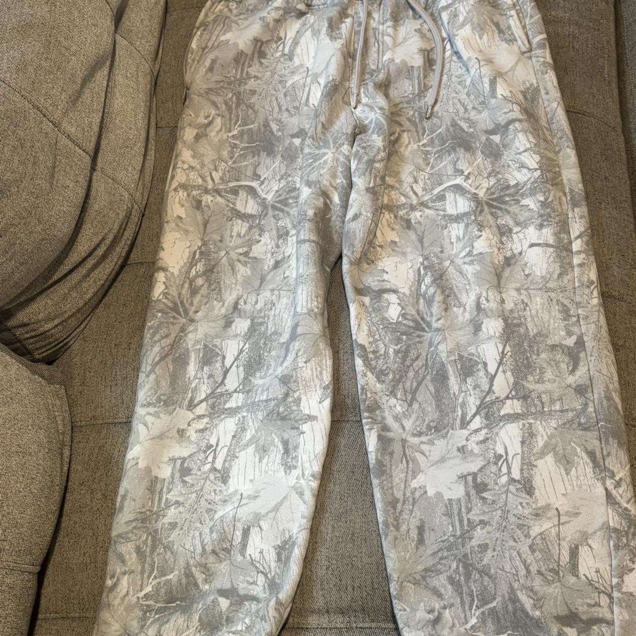 Realtree camo joggers - grey and white streetwear... | Depop