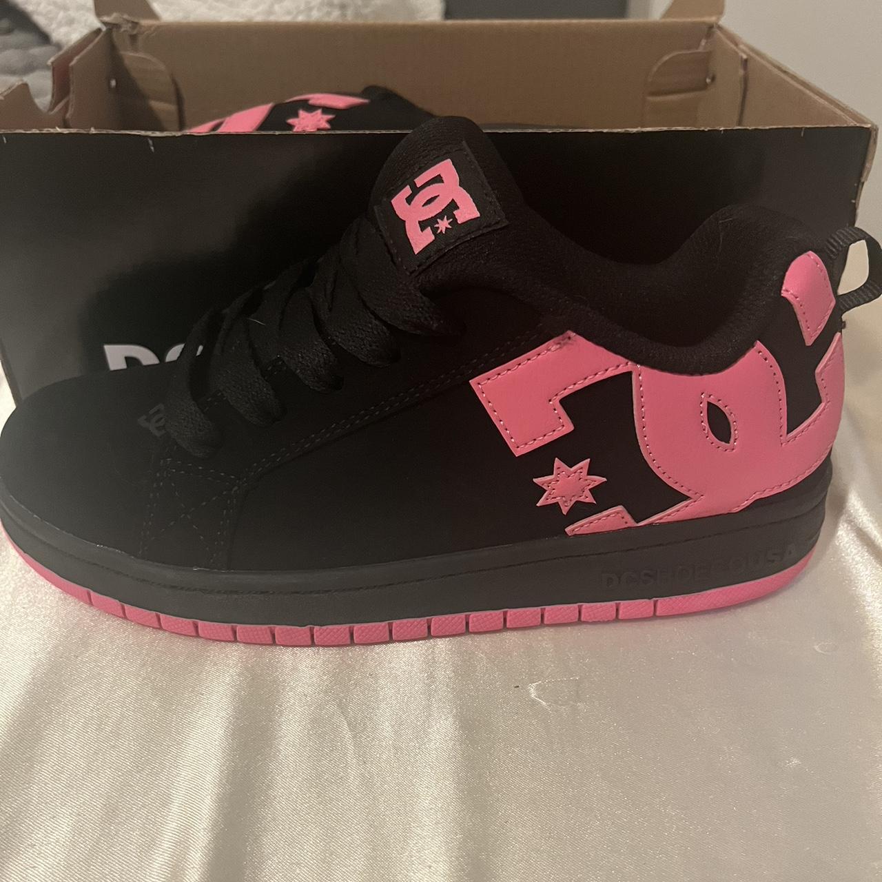 hot pink and black dc shoes kids 5.5/ womens 7 never... - Depop