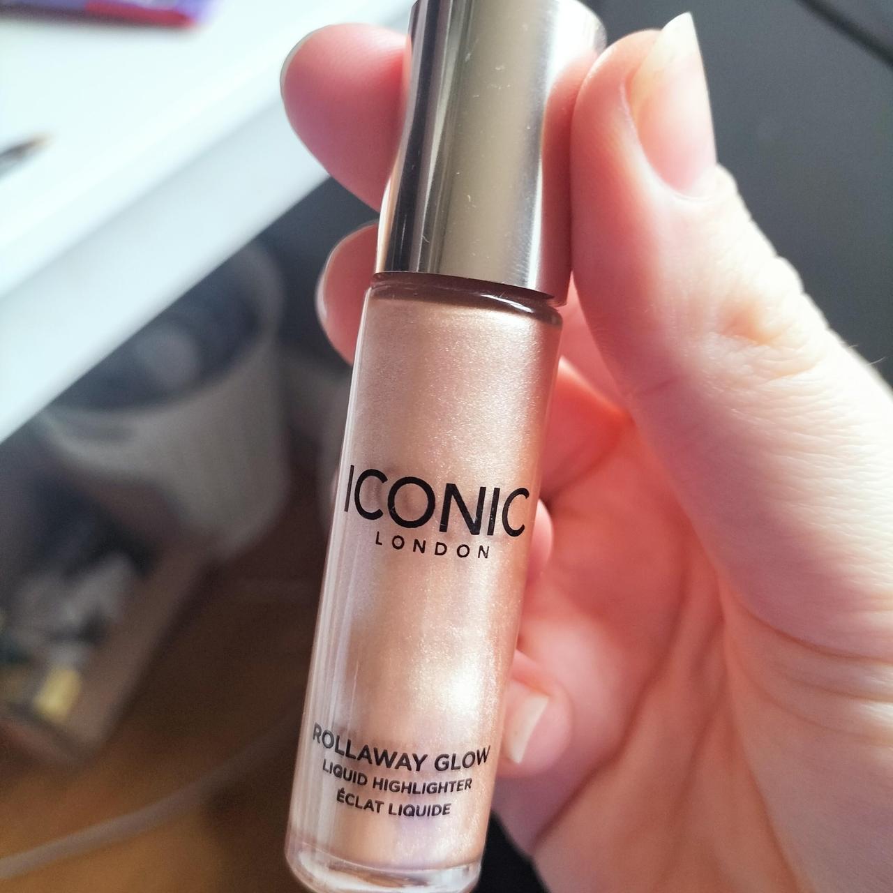 Iconic London highlighter - Depop