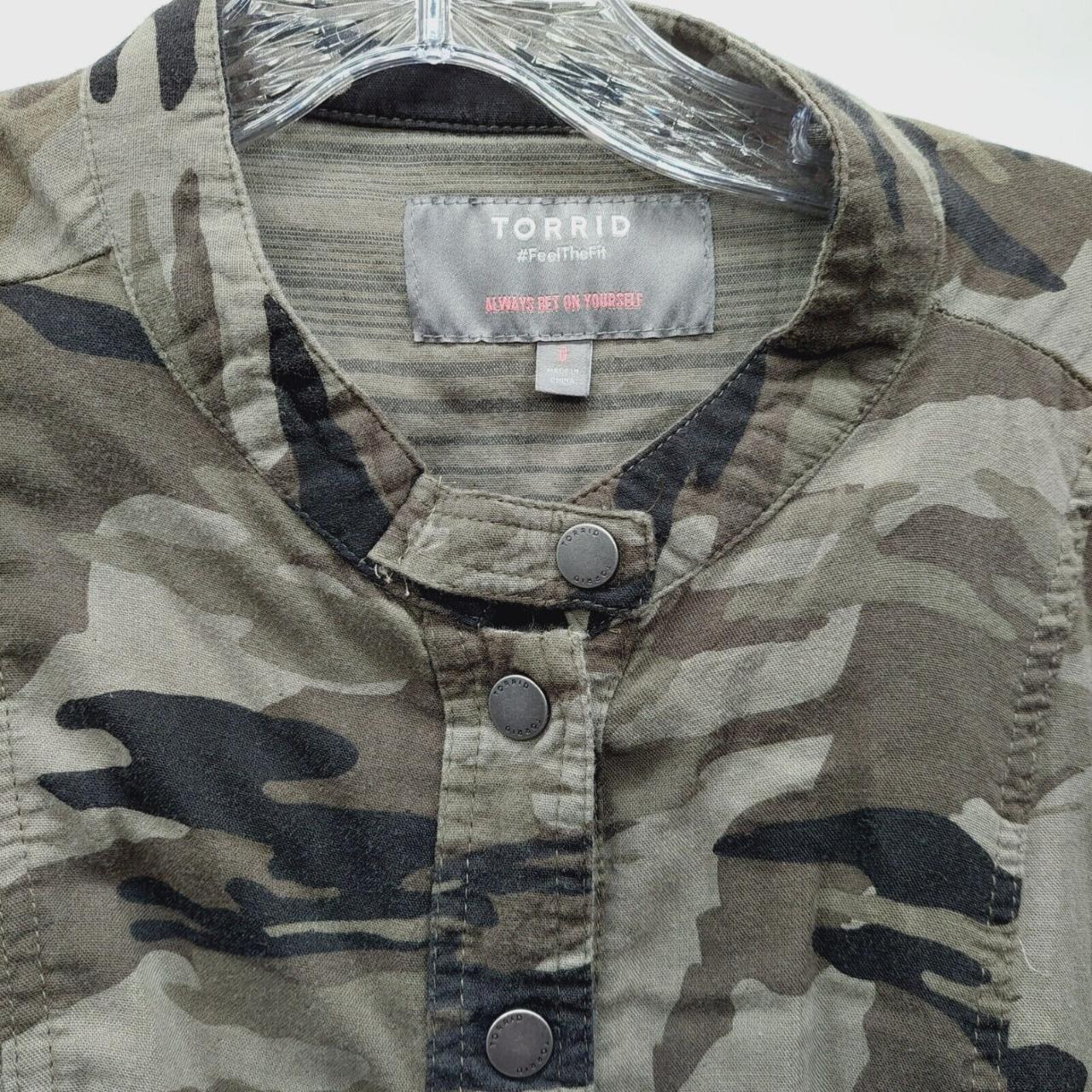 Torrid Womens Lightweight Camo Anorak Twill Jacket... - Depop