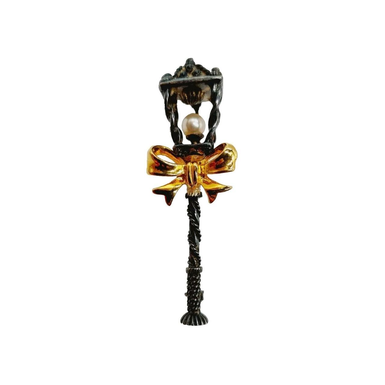 Victorian Style Lamp Post Brooch Silver Gold Tone... - Depop