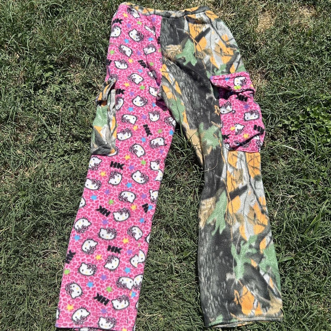 Hello Kitty / Camo Polar Fleece Cargos 26” x... - Depop