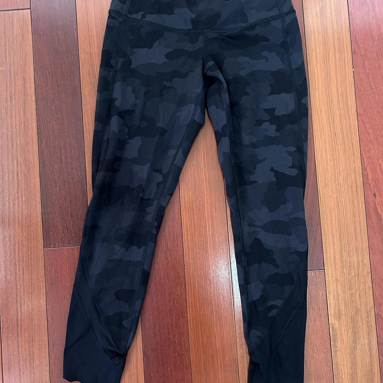 Lululemon black camo print leggings - Depop