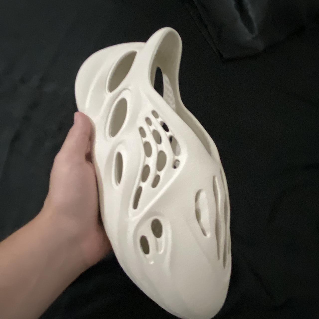 Foam runner size 11 clean 50$ 40$ if pick up... - Depop