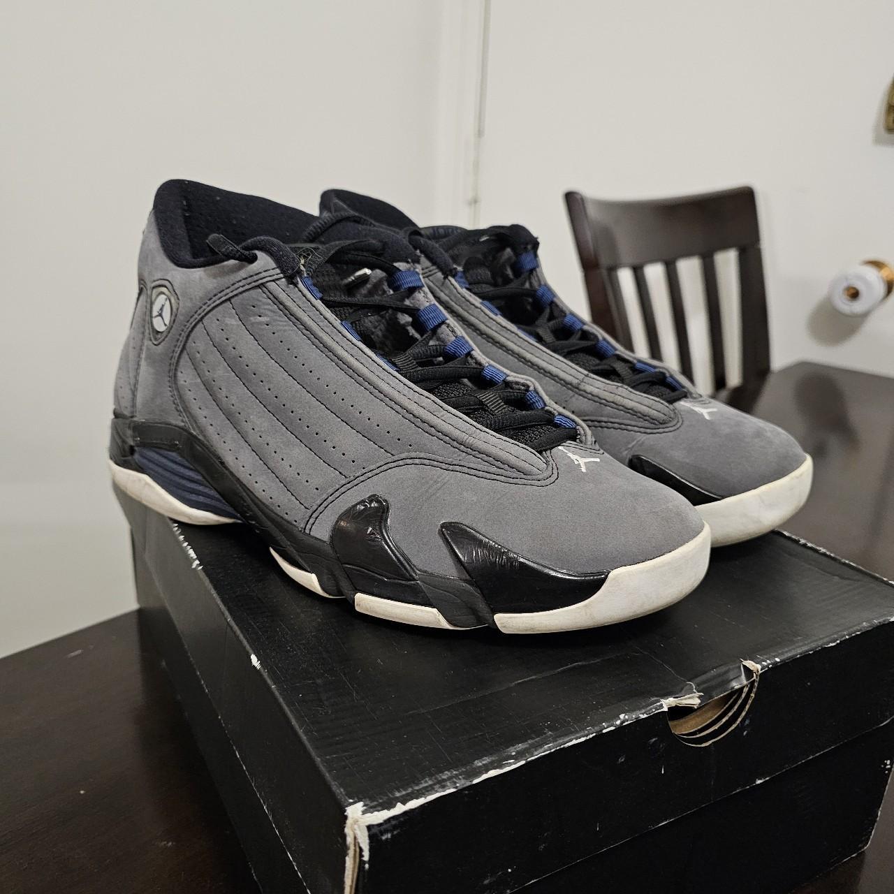 Jordan 14 Graphite sz8 - Depop